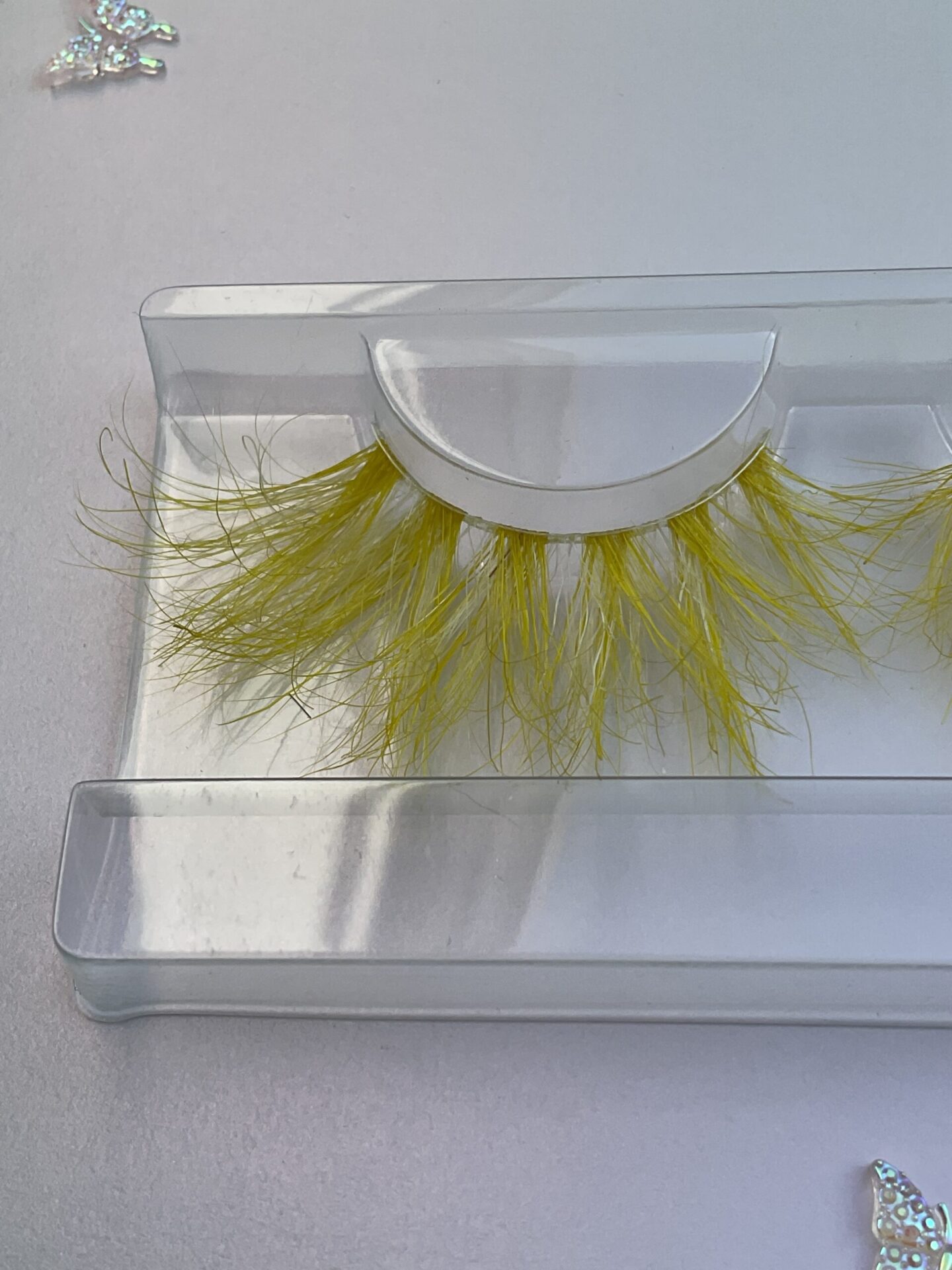 Bambi Bright Yellow Jumbo False Lashes 25mm - Diamond Pearl